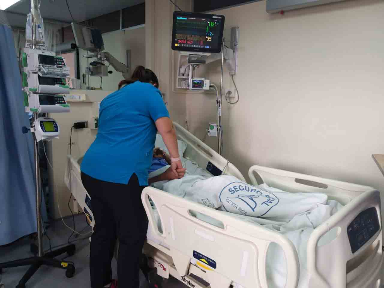 Hospital Geriátrico lucha por equipo especial para movilizar a ...