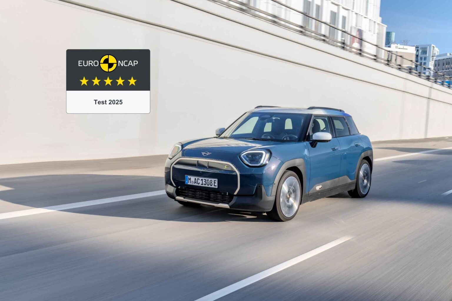MINI Cooper y MINI Aceman obtienen cinco estrellas en pruebas de choque ...